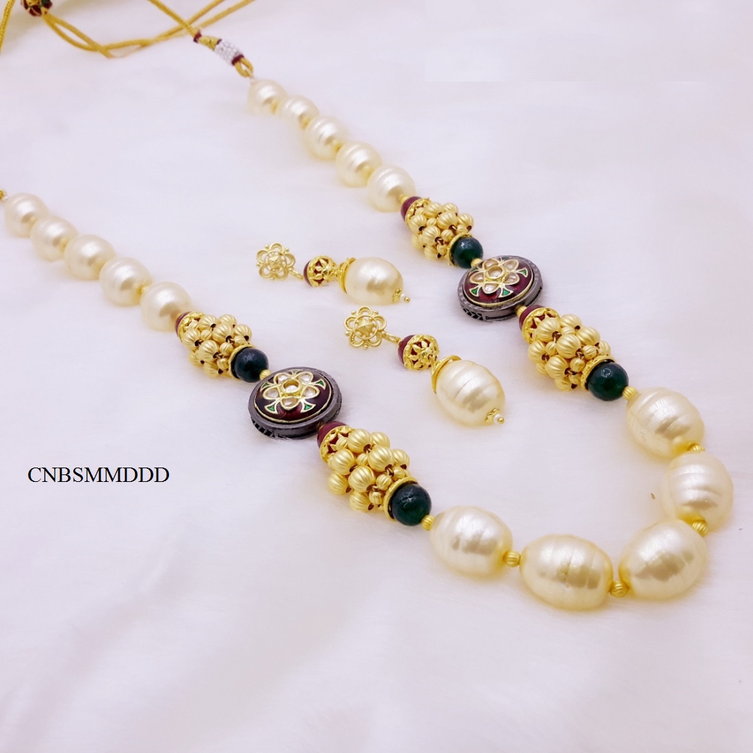 PEARL EXCLUSIVE MALA